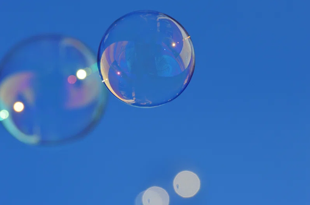 AI is a bubble. So what? - MichaelSMARTPR, Media Pitching How To